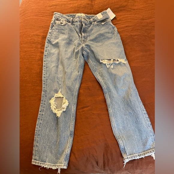 Abercrombie & Fitch | Jeans | Nwt Abercrombie High Rise Mom Jean 29s8s ...